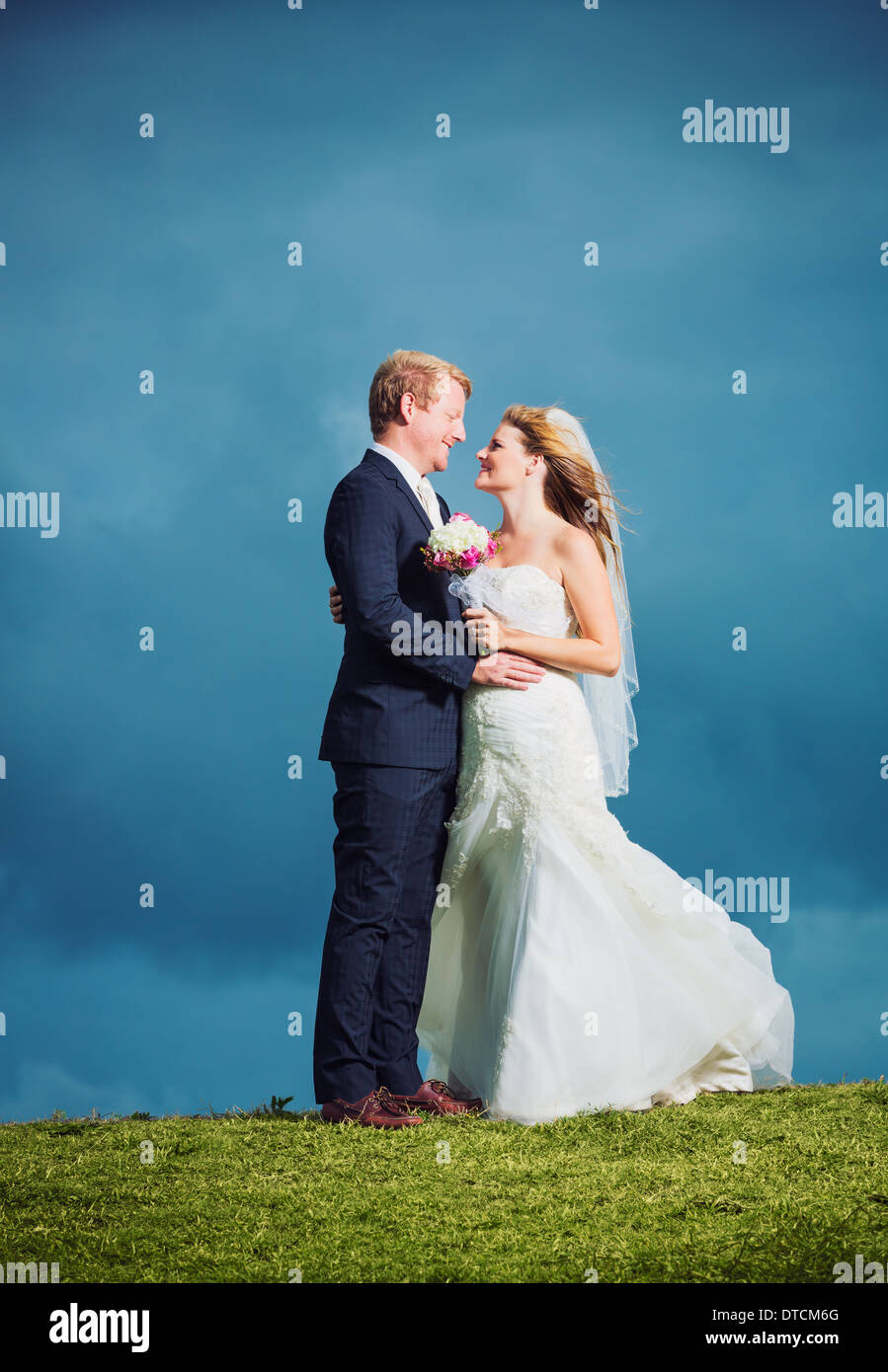 Two couple love hi-res stock photography and images - Alamy