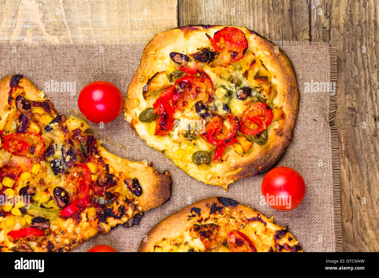 Burnt pizza hi-res stock photography and images - Alamy
