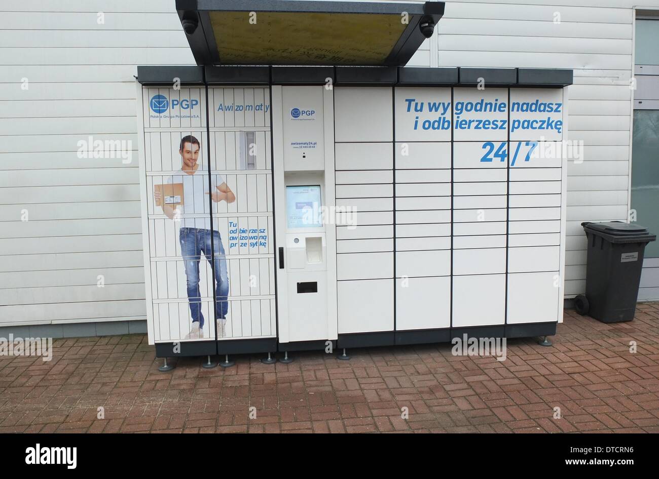 Inpost s a hi-res stock photography and images - Alamy