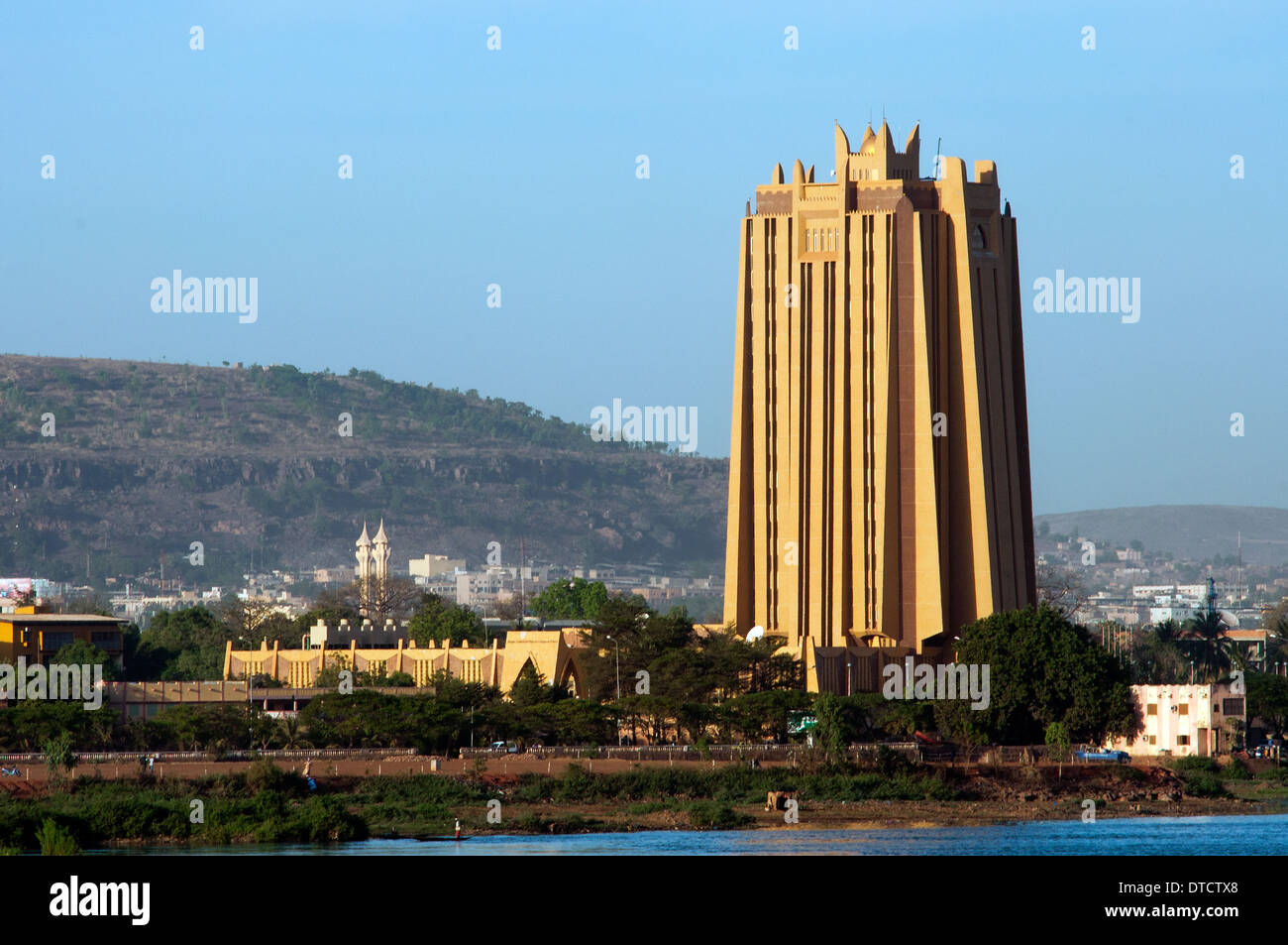 view of BCEAO Bank tower and Niger River, Bamako, Mali Stock Photo - Alamy