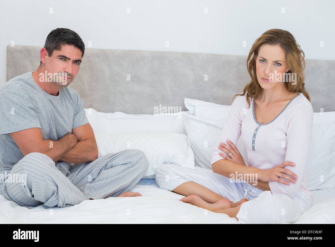 Couple bed hi-res stock photography and images - Alamy