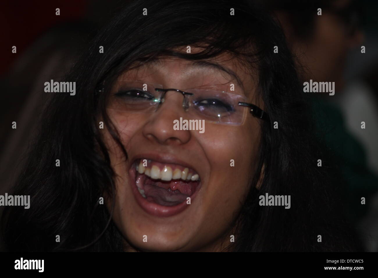 Audience poet hi-res stock photography and images - Alamy