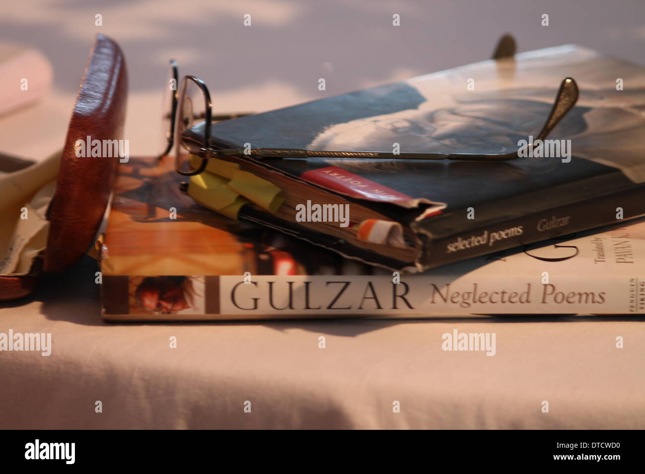 Indian lyricist hi-res stock photography and images - Alamy