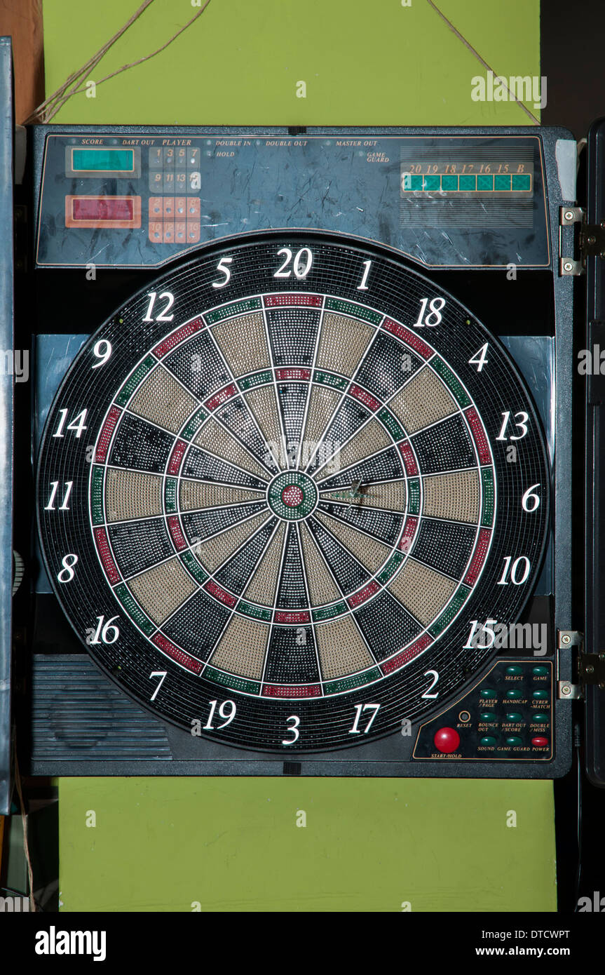 dartboard to play darts at home Stock Photo - Alamy