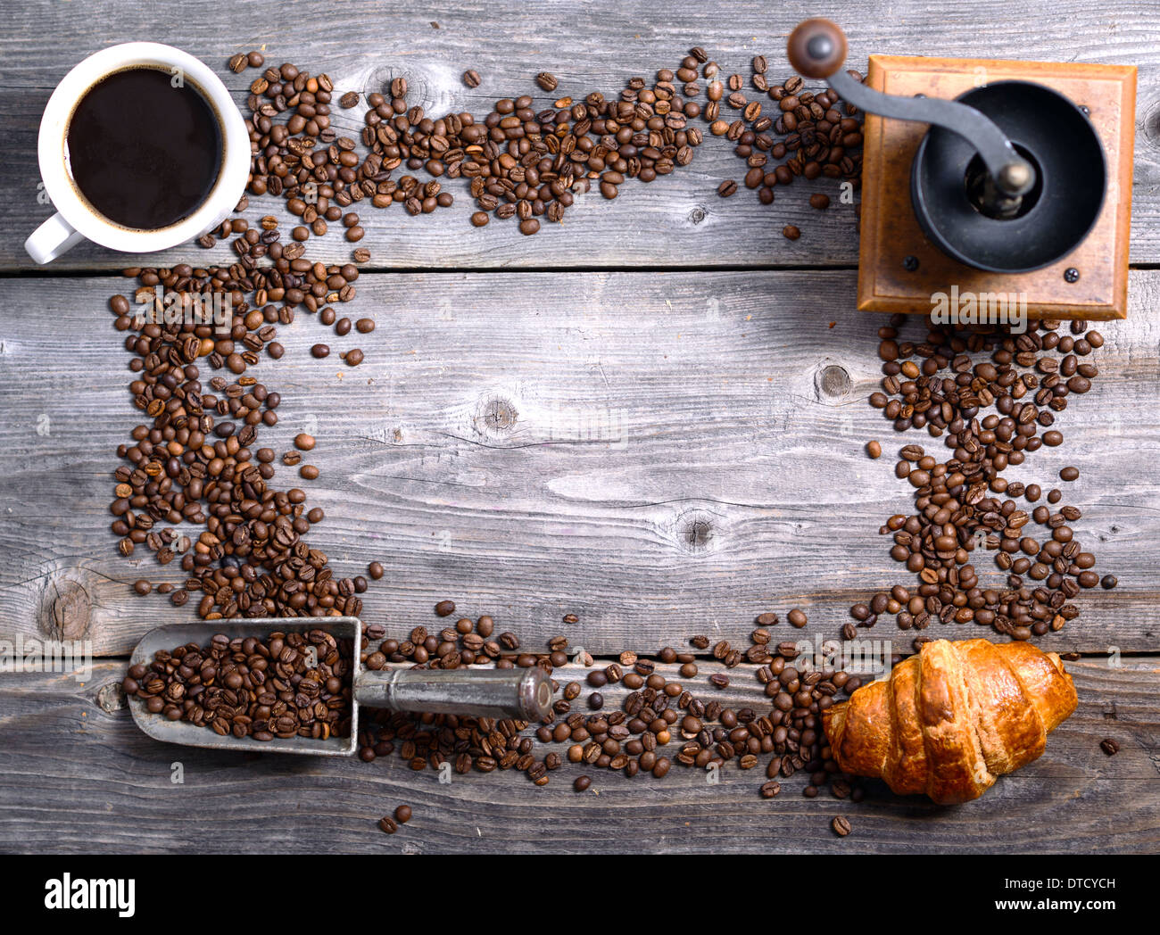 Coffee background making frame shape Stock Photo - Alamy