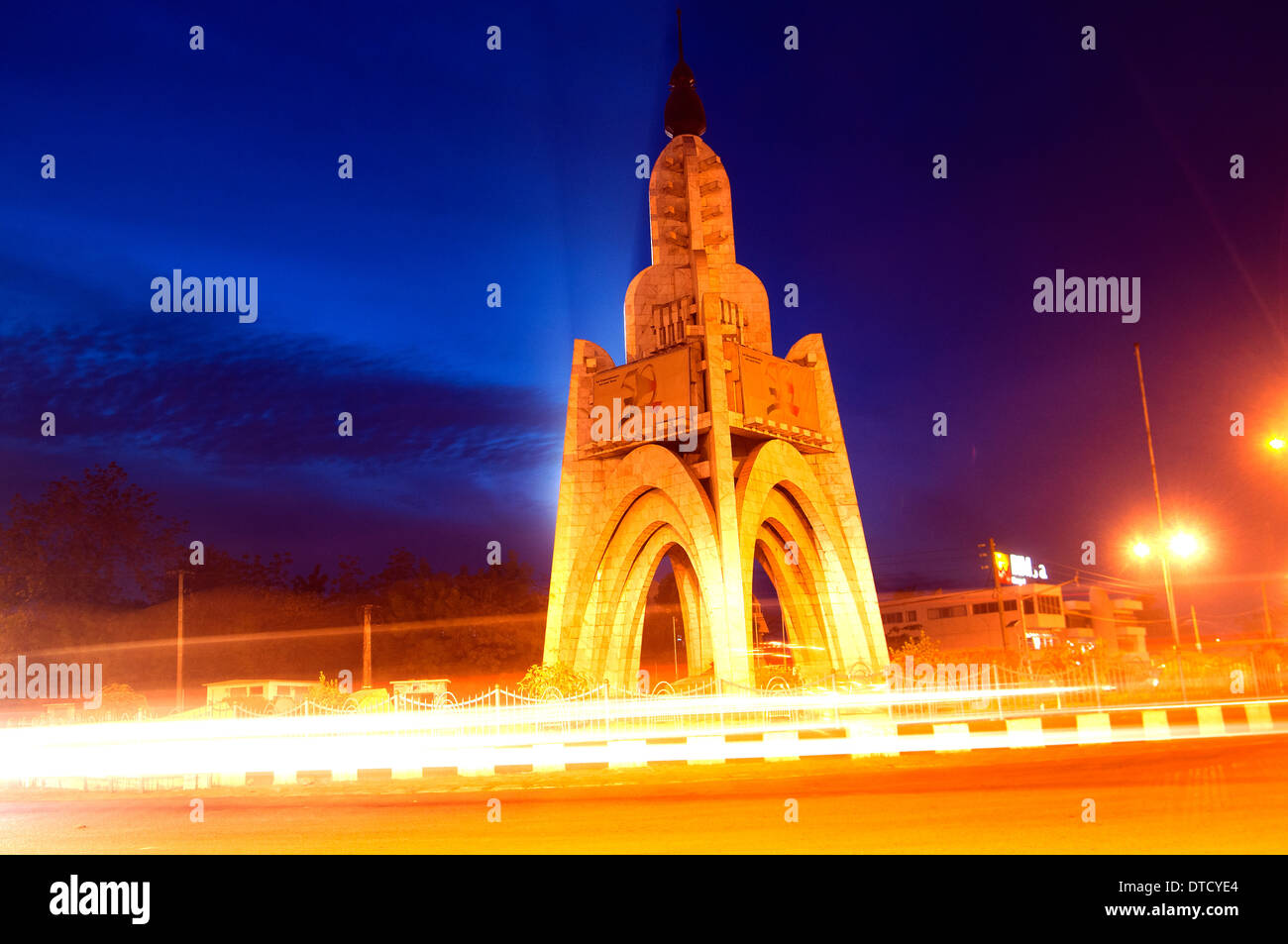 Mali Monument High Resolution Stock Photography and Images - Alamy