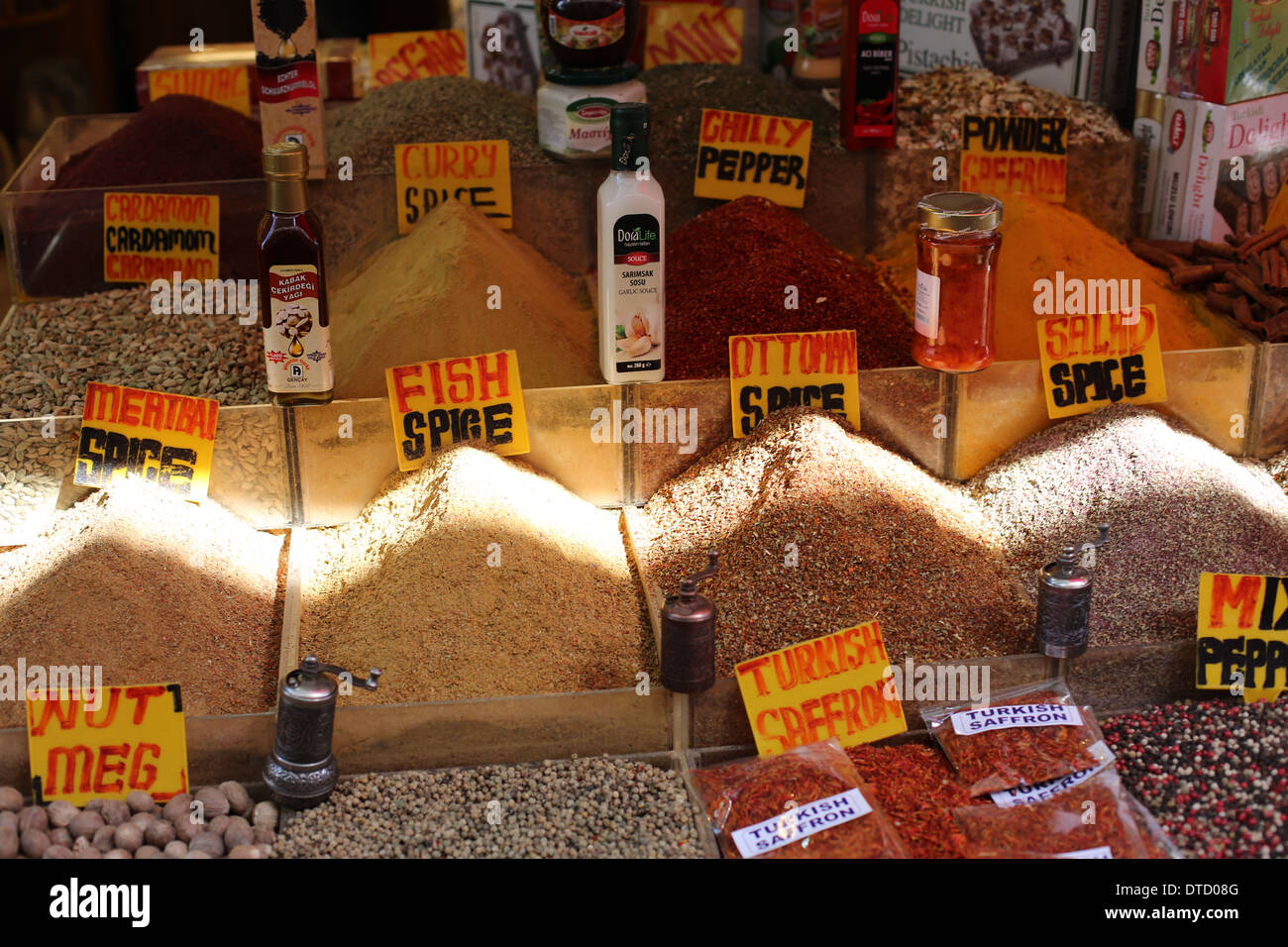 Turkish covered bazaar , spices Stock Photo - Alamy