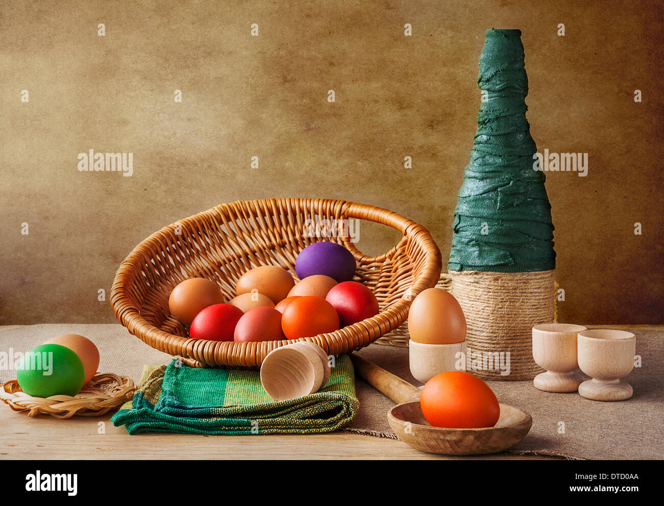 Egg eggs still life hi-res stock photography and images - Alamy