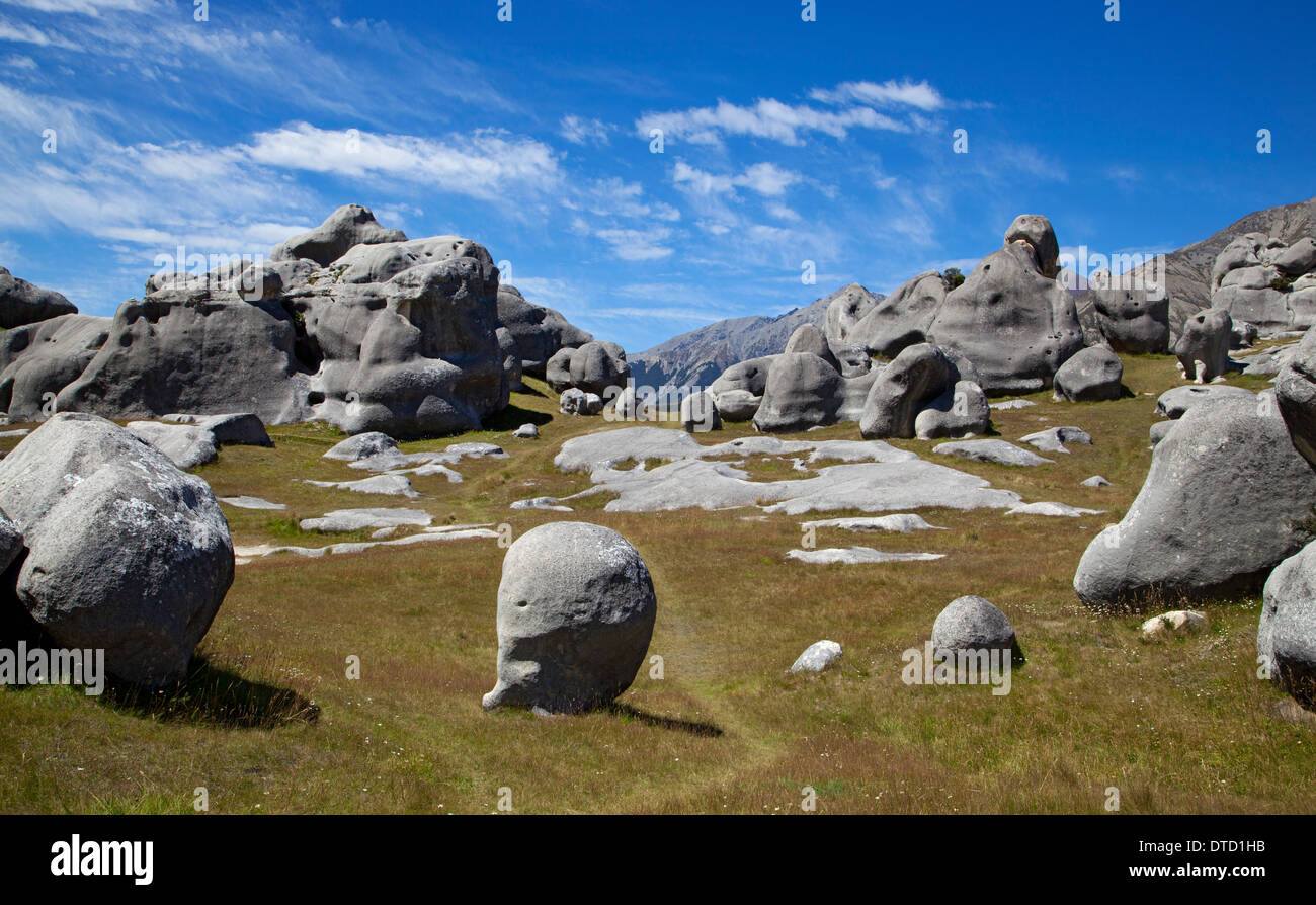 Castle Hill, Kura Tawhiti, limestone rock formations, Arthurs pass ...