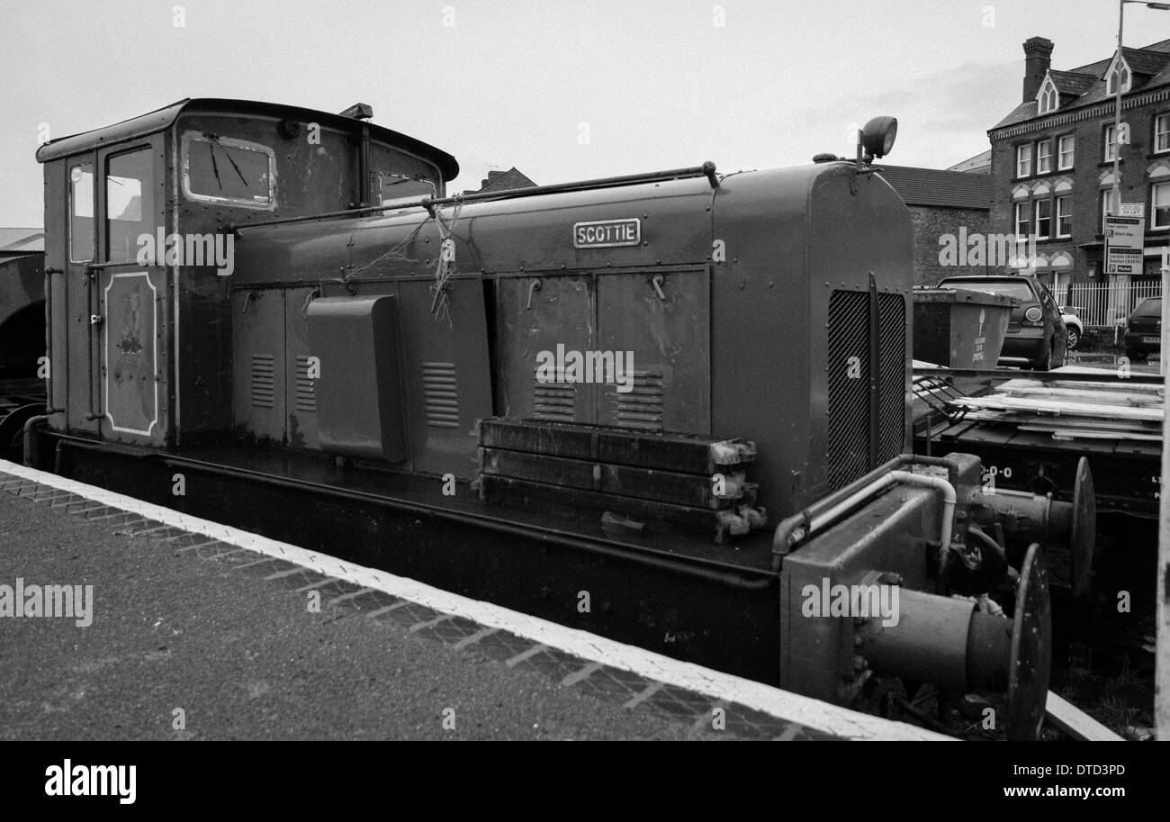 Oswestry railway station Black and White Stock Photos & Images - Alamy