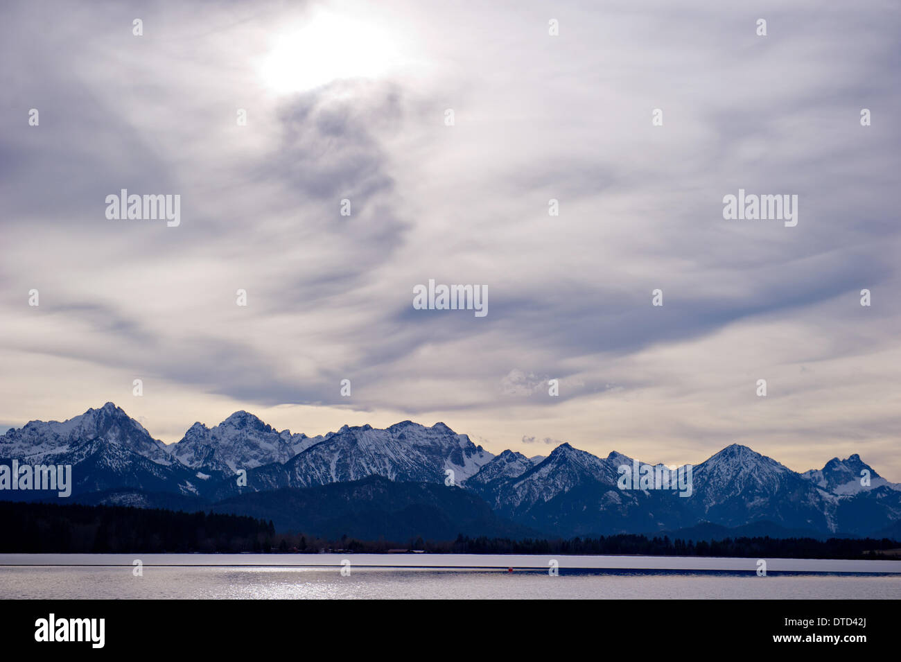 Buching, Germany. 15th Feb, 2014. The Alpine panorama is pictured ...