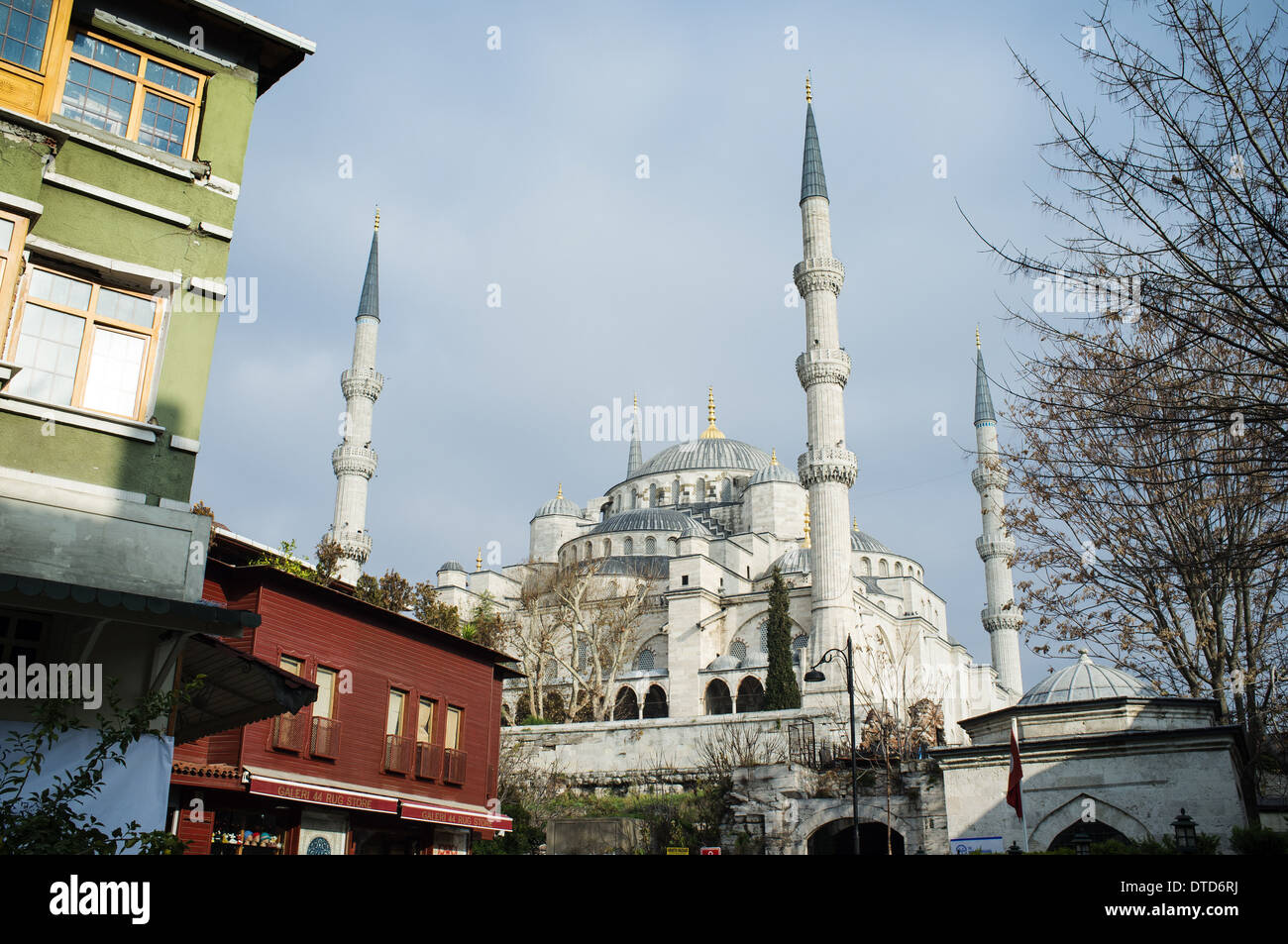Blue mosque at sunrise hi-res stock photography and images - Alamy