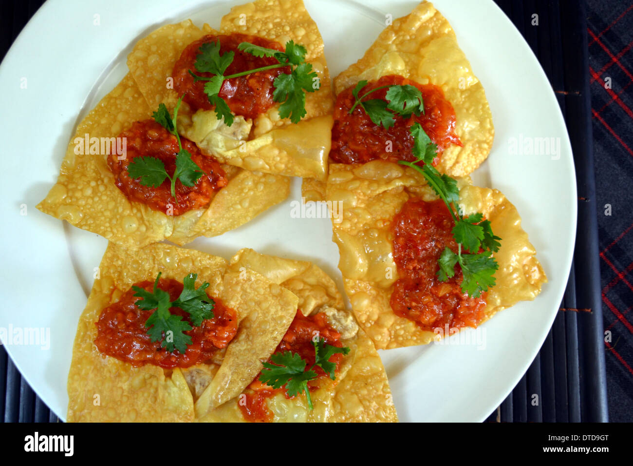 Fried wantons delicacy in Hoi An, Vietnam Stock Photo - Alamy