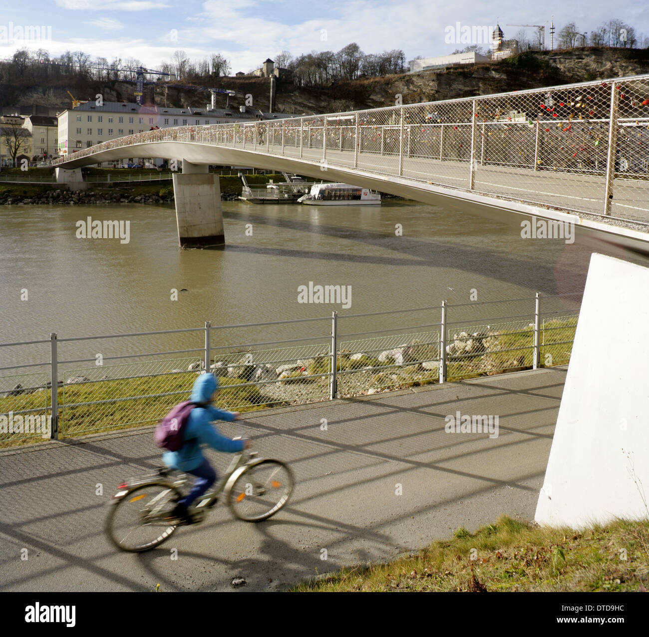 Makartsteg footbridge over the river Salzach, Salzburg Austria Stock ...