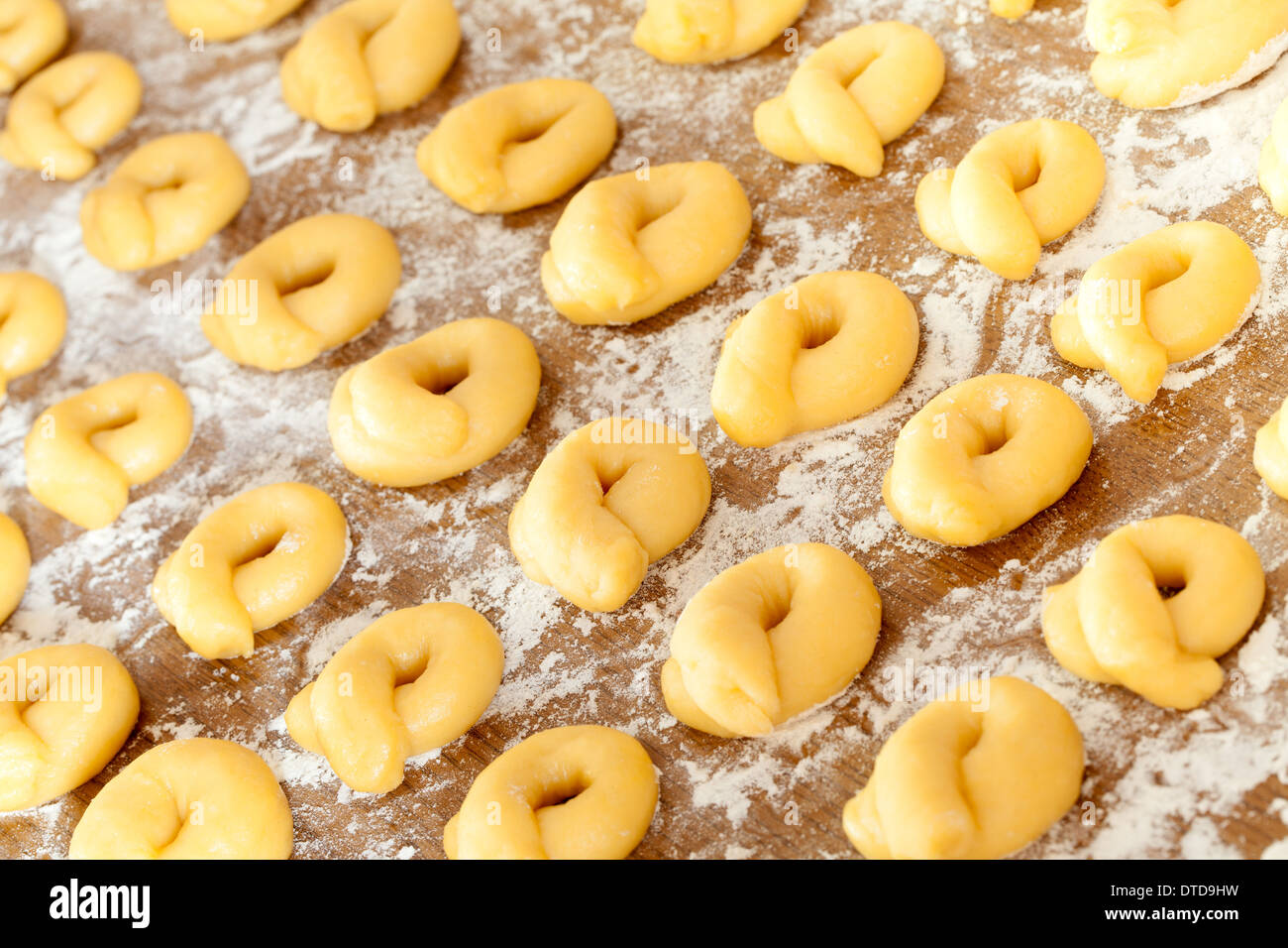 Bagels with ingredients hi-res stock photography and images - Alamy