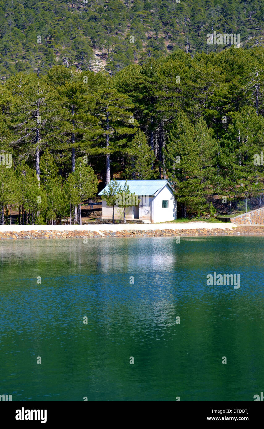 Wooden hut water hi-res stock photography and images - Alamy