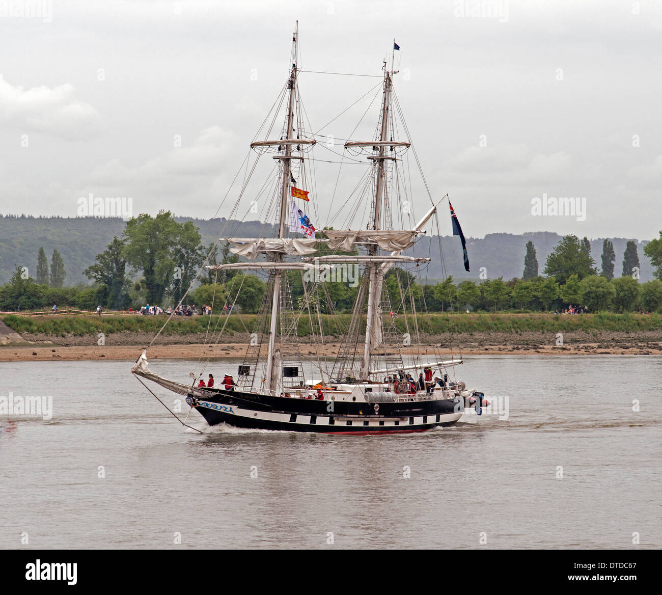 Royalist ship hi-res stock photography and images - Alamy
