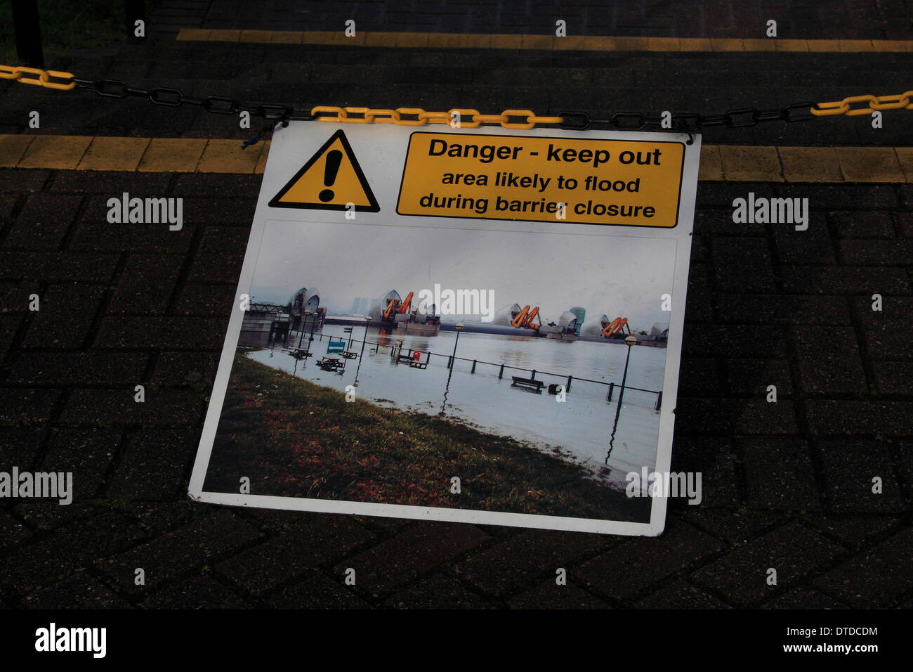 London thames barrier closed hi-res stock photography and images - Alamy