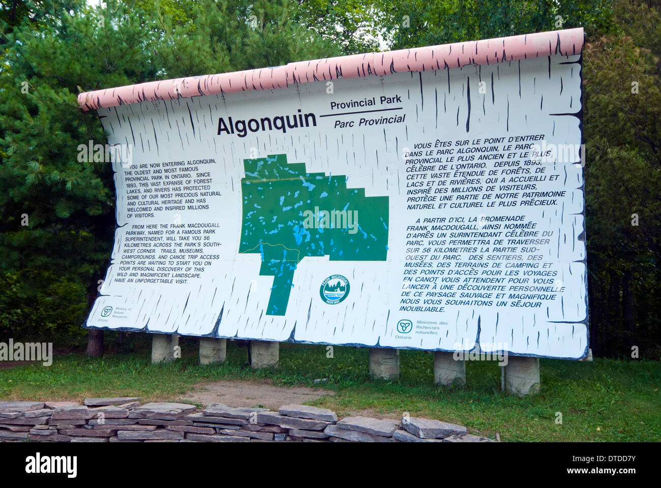 Map of algonquin provincial park hi-res stock photography and images ...