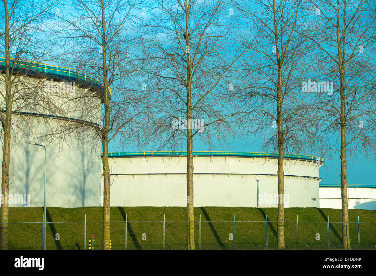 oil storage tanks in Europoort, Rotterdam harbour Stock Photo - Alamy