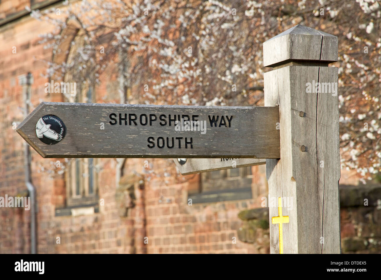 Uk english long distance footpaths hi-res stock photography and images ...