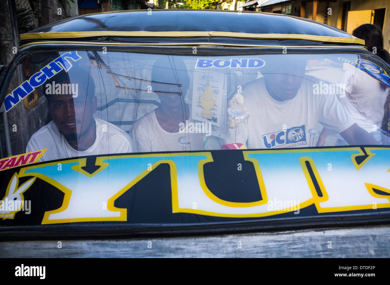 Filipino bus driving hi-res stock photography and images - Alamy