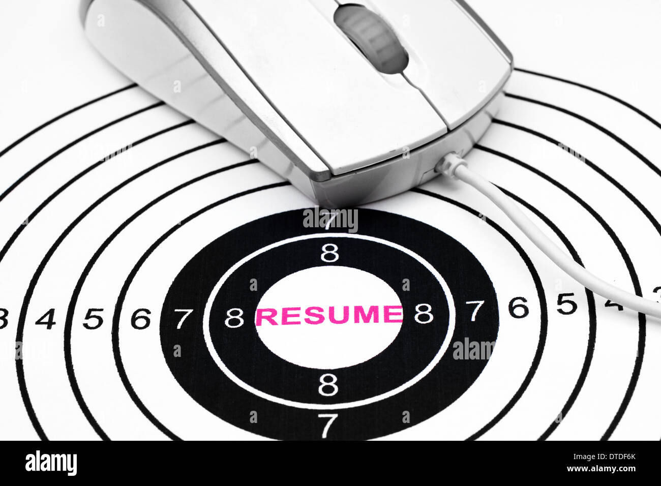Resume target hi-res stock photography and images - Alamy