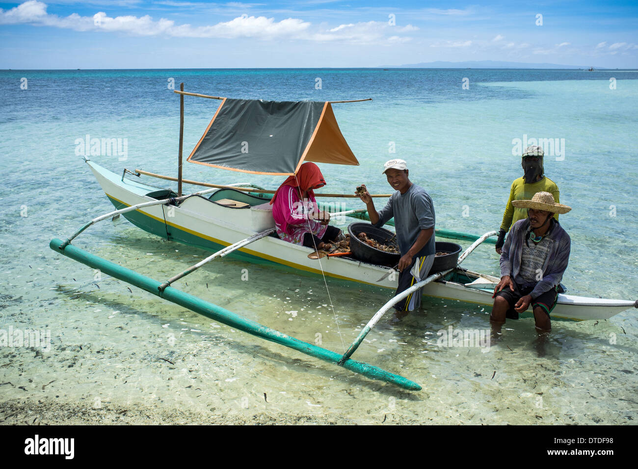 vendors in virgin island, near Bohol, Philippines Stock Photo - Alamy