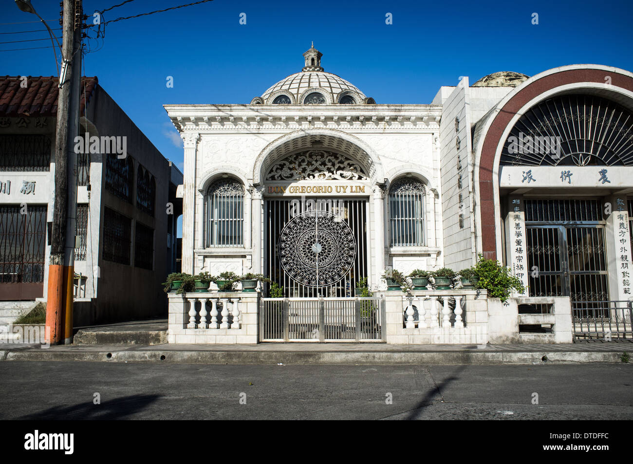 Filipino Graveyard Stock Photos & Filipino Graveyard Stock Images - Alamy