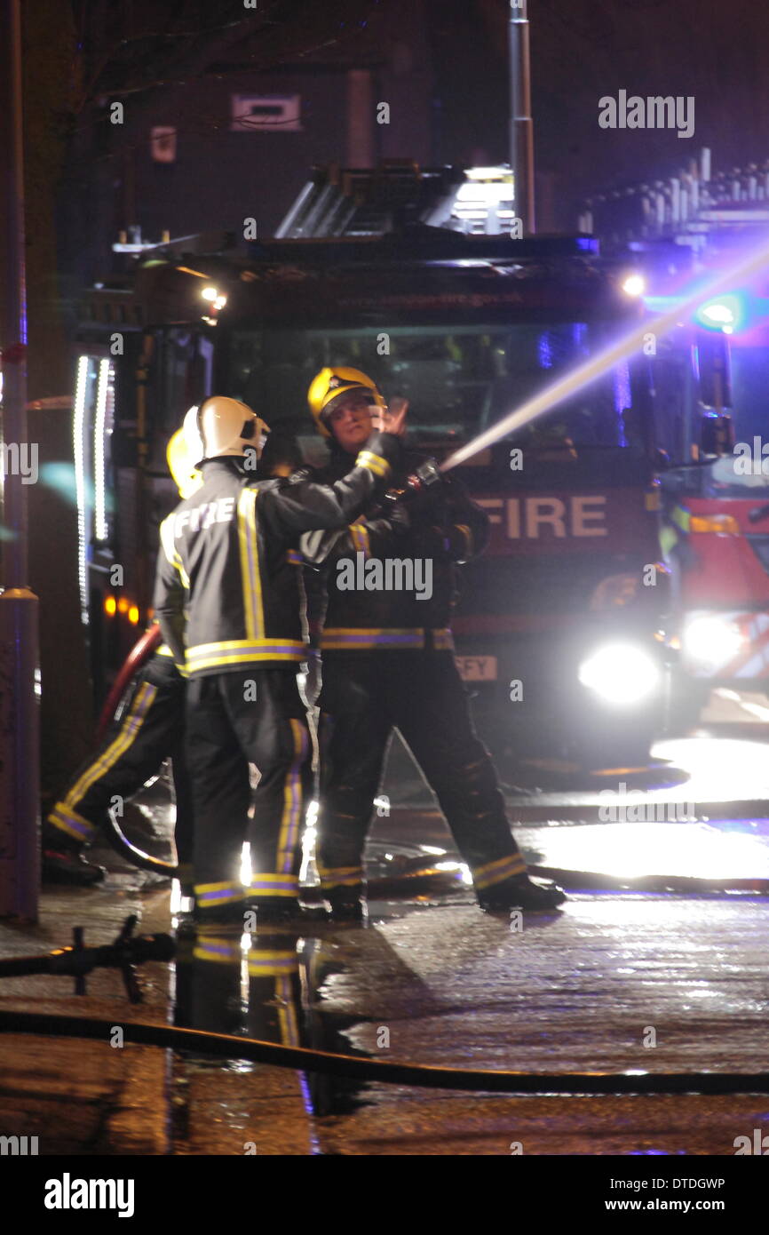 London, UK. 16th February 2014. 100 Firefighters tackle a warehouse ...