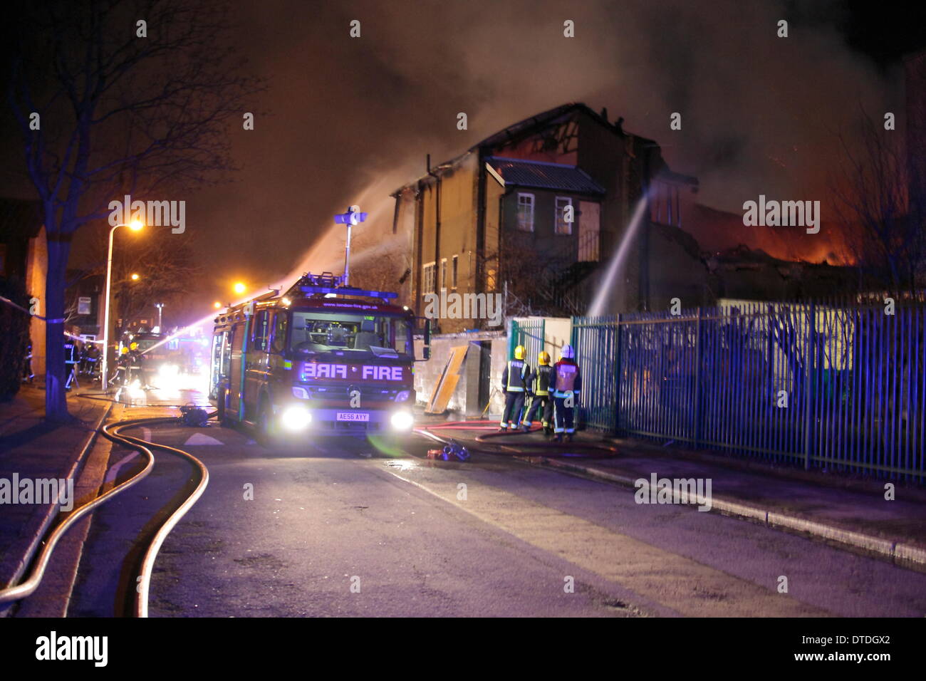 London, UK. 16th February 2014. 100 Firefighters tackle a warehouse ...