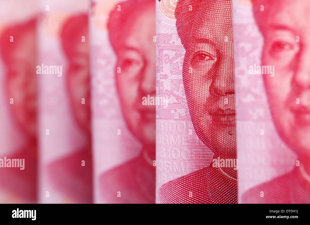 100 yuan note hi-res stock photography and images - Alamy