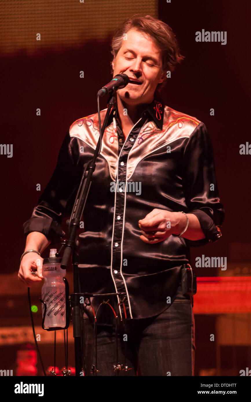 Jim cuddy band hi-res stock photography and images - Alamy
