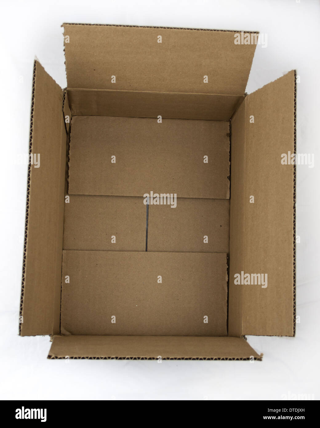Empty box hi-res stock photography and images - Alamy
