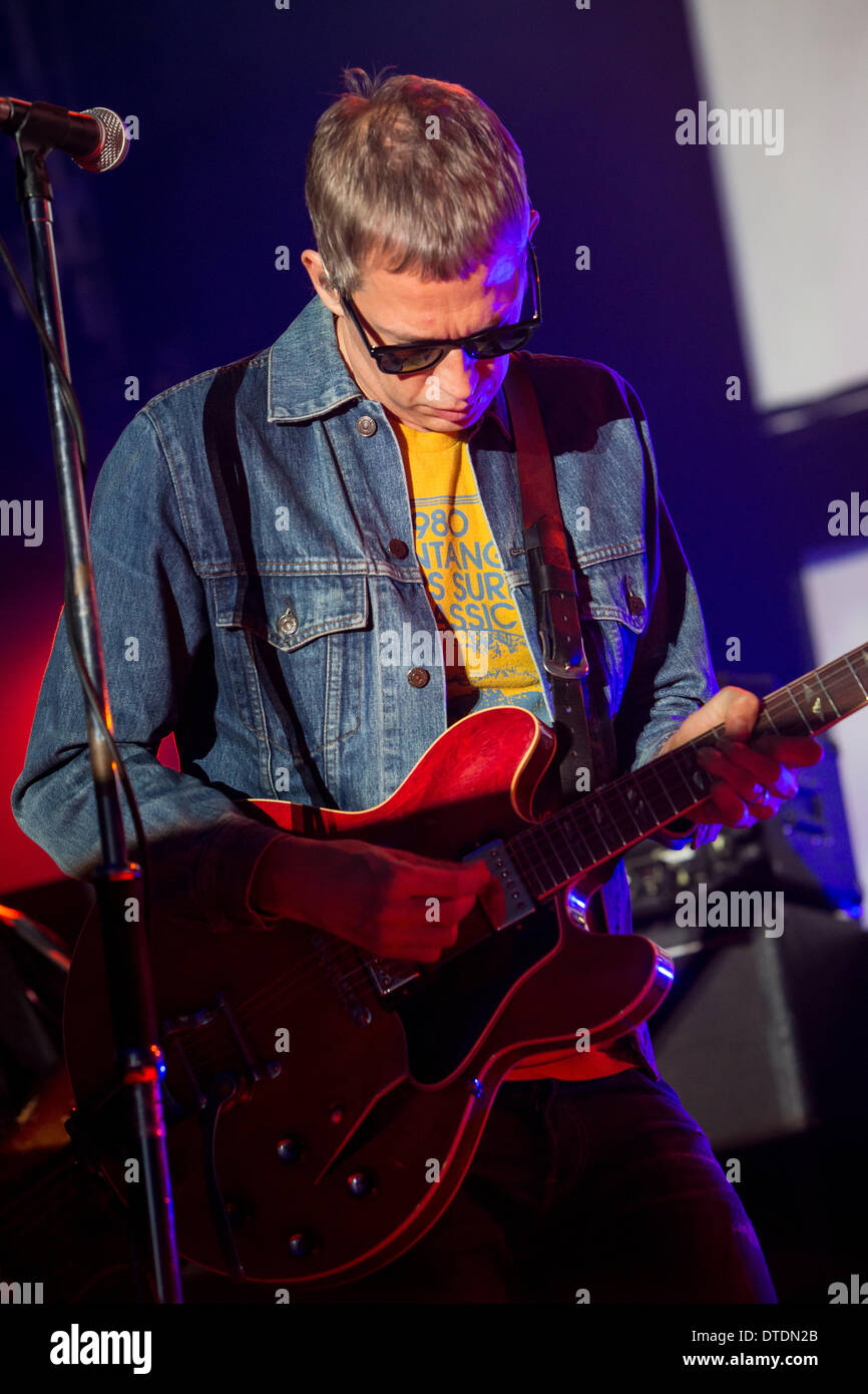 Gem archer show hi-res stock photography and images - Alamy