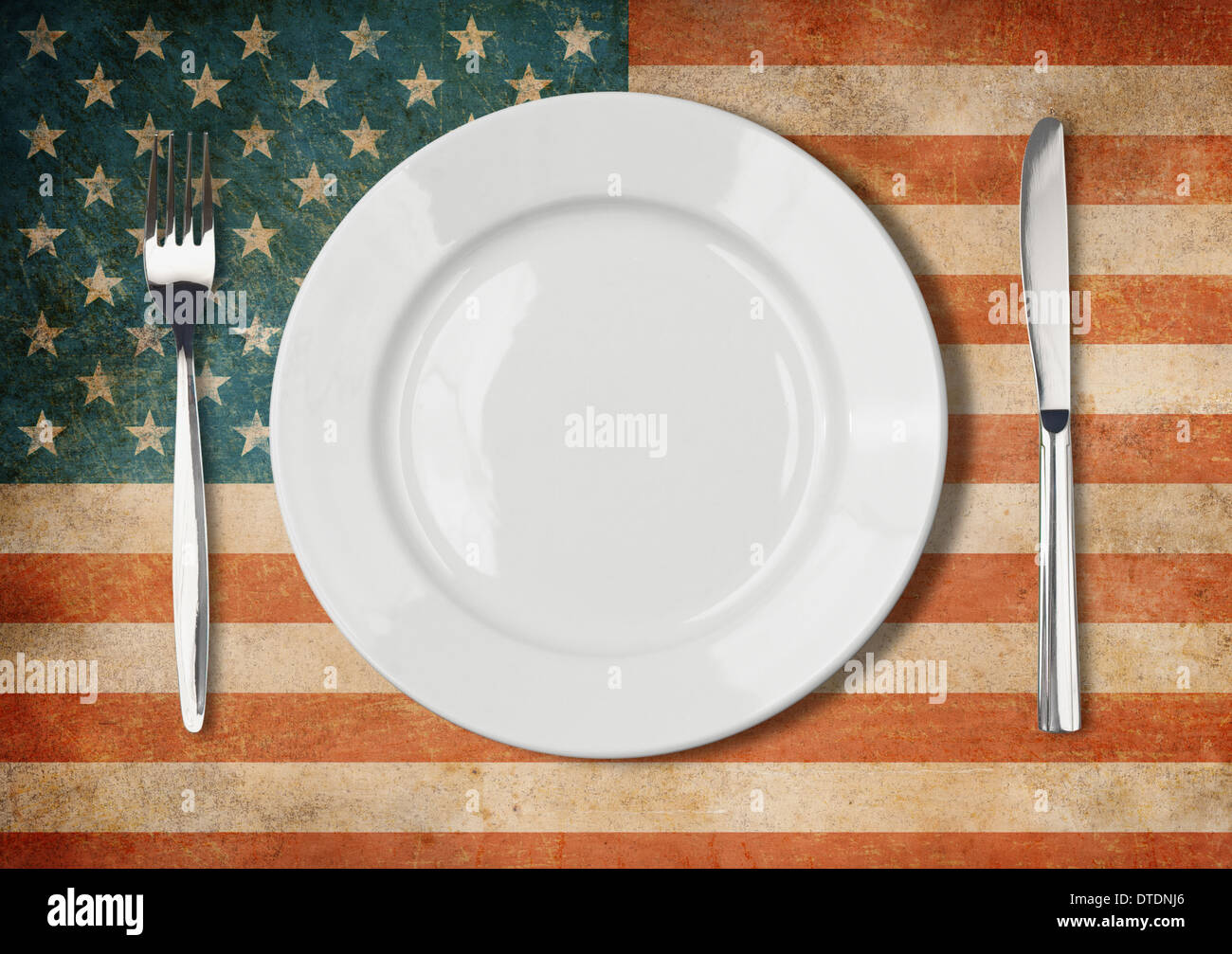 Fork and knife on old usa flag hi-res stock photography and images - Alamy