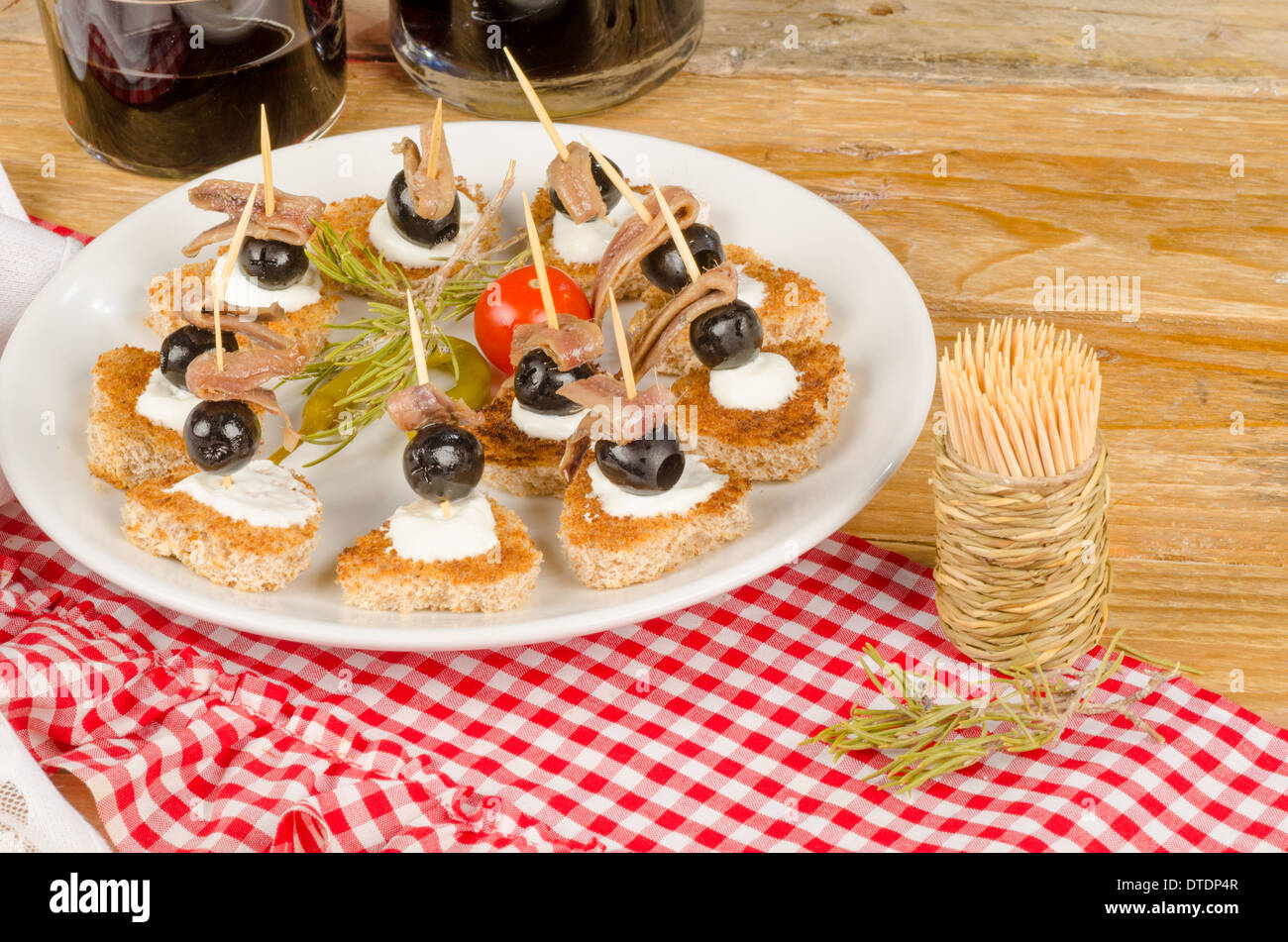 Spanish canapes hi-res stock photography and images - Alamy