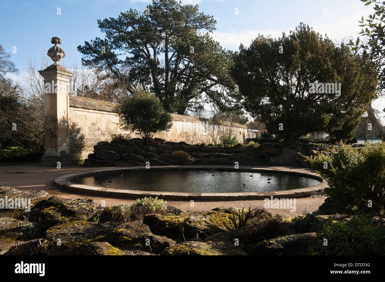 The Oxford Botanic Garden - rock / rockery garden with formal pond and ...
