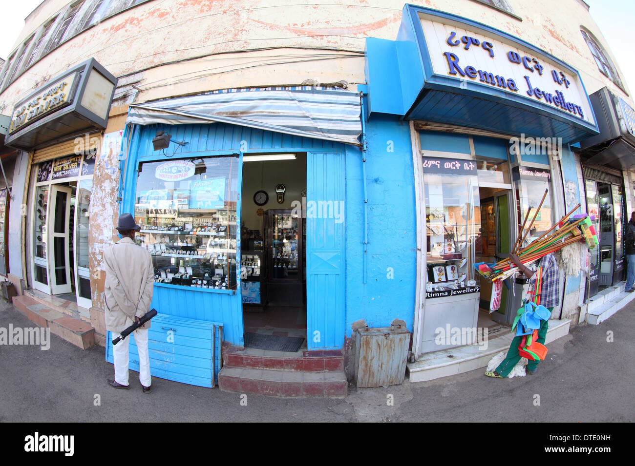 Addis ababa ethiopia africa shops hi-res stock photography and images ...