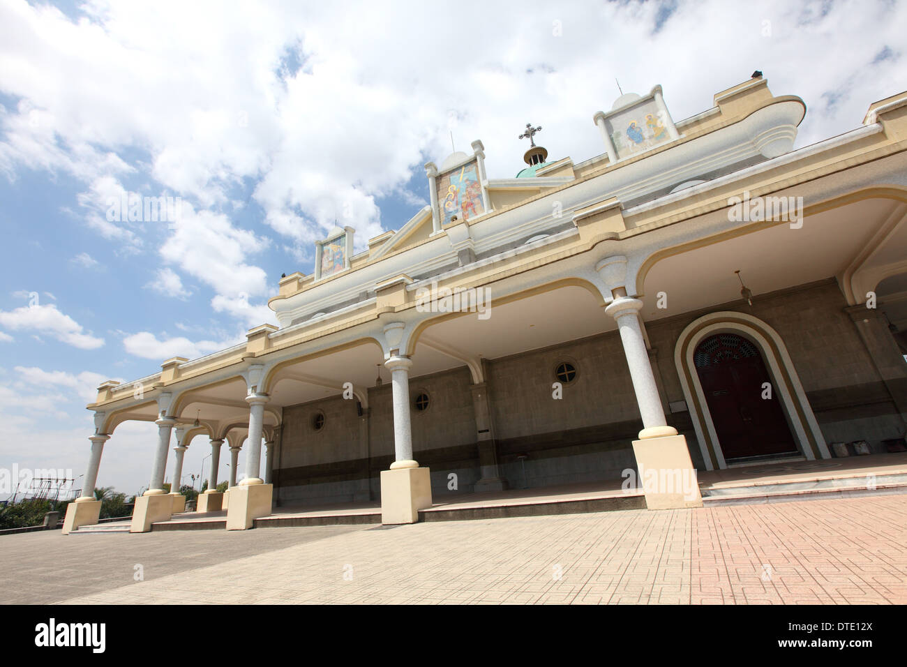 Bole medhane alem church hi-res stock photography and images - Alamy