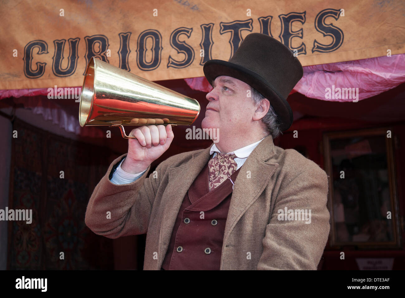 Victorian man top hat hi-res stock photography and images - Alamy