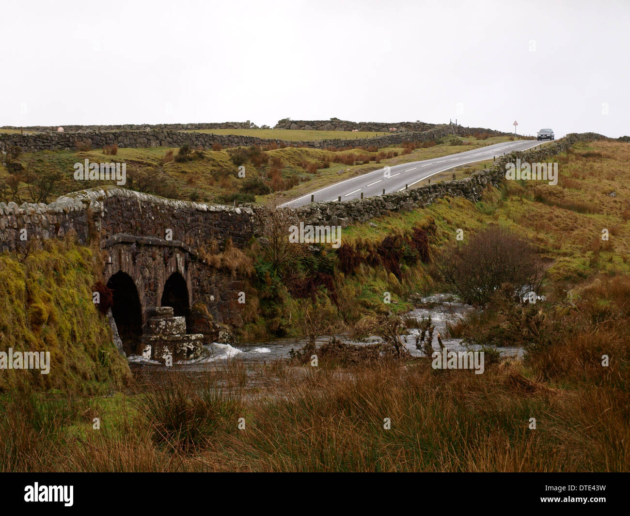 Small stone bridge uk hi-res stock photography and images - Alamy