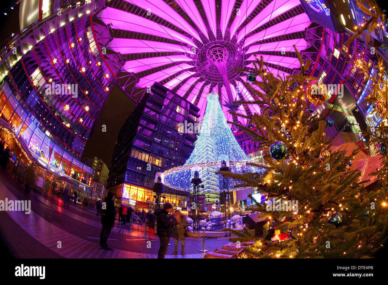 Berlin winter night sony center hi-res stock photography and images - Alamy