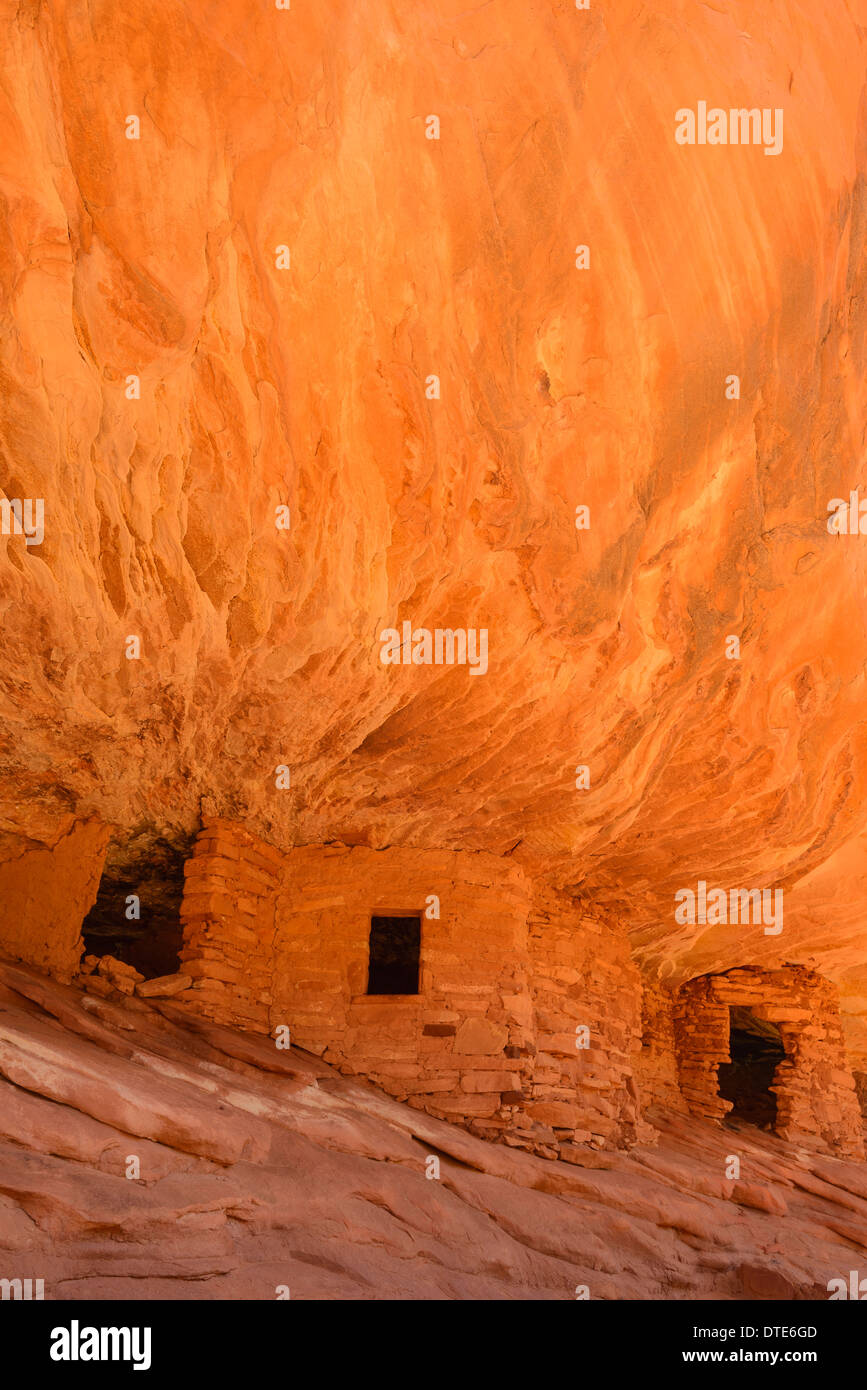 Ancient Indian Granary, known as "House on Fire", Mule Canyon, Cedar ...
