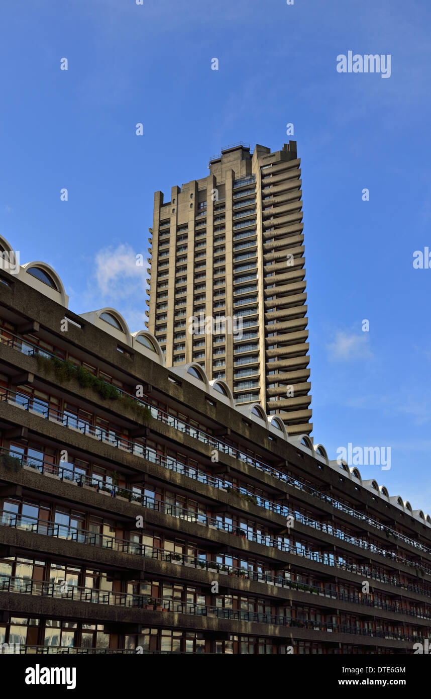 Barbican hall orchestra hi-res stock photography and images - Alamy