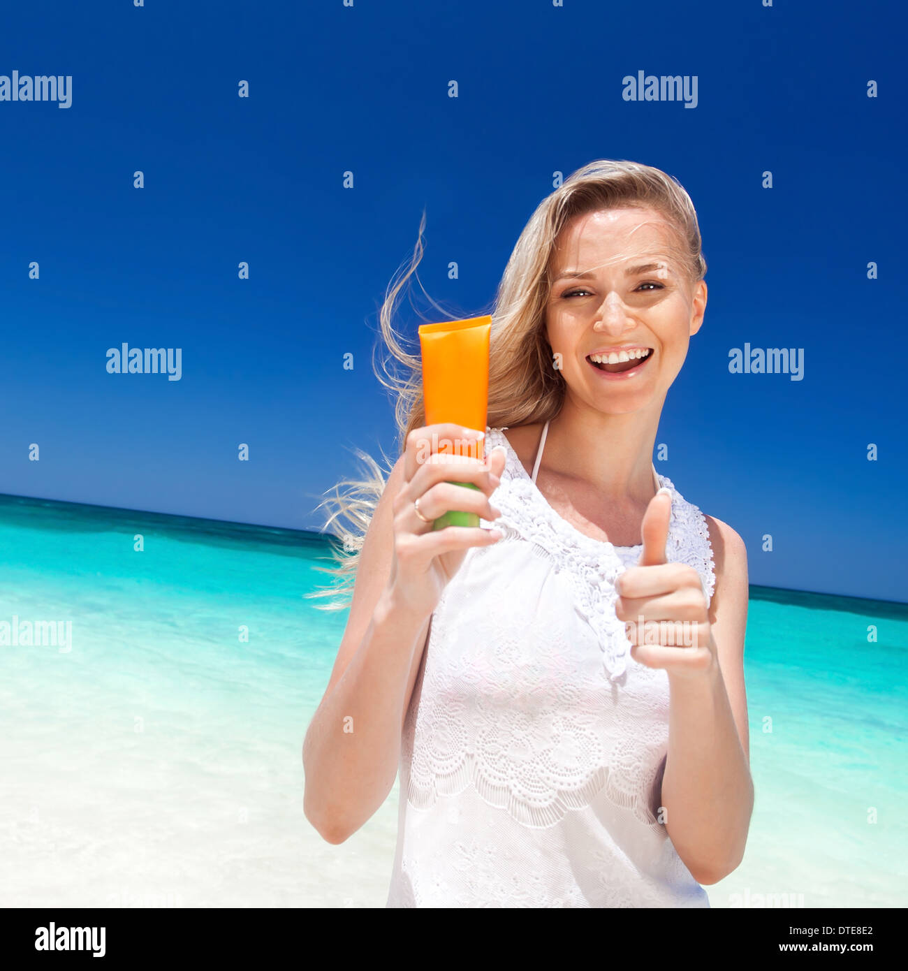 Sunscreen for skin hi-res stock photography and images - Alamy