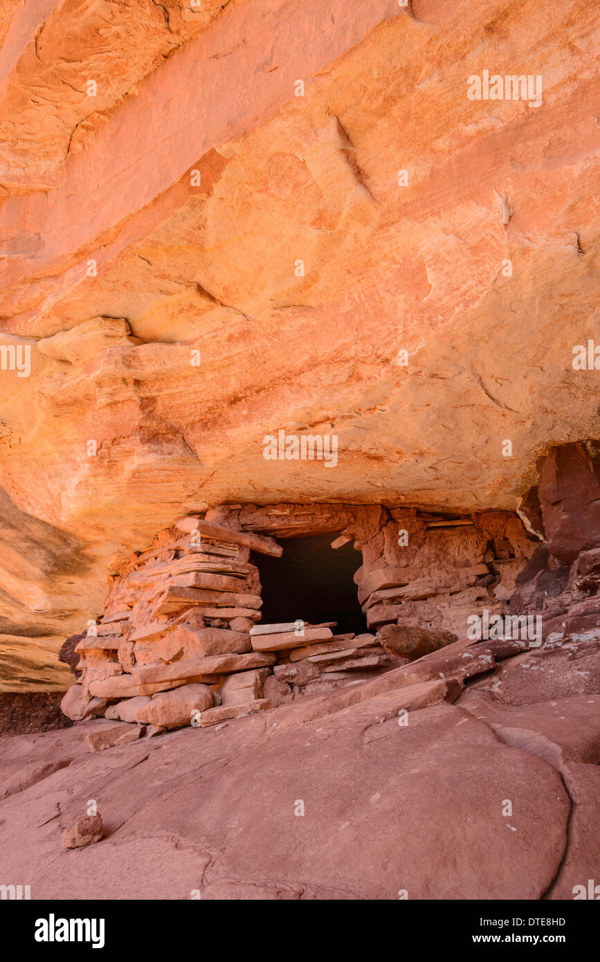 Ancient granaries hi-res stock photography and images - Alamy