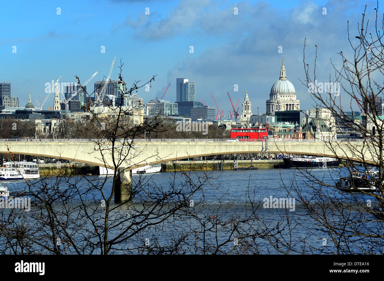 Waterloo bridge skyline london hi-res stock photography and images - Alamy