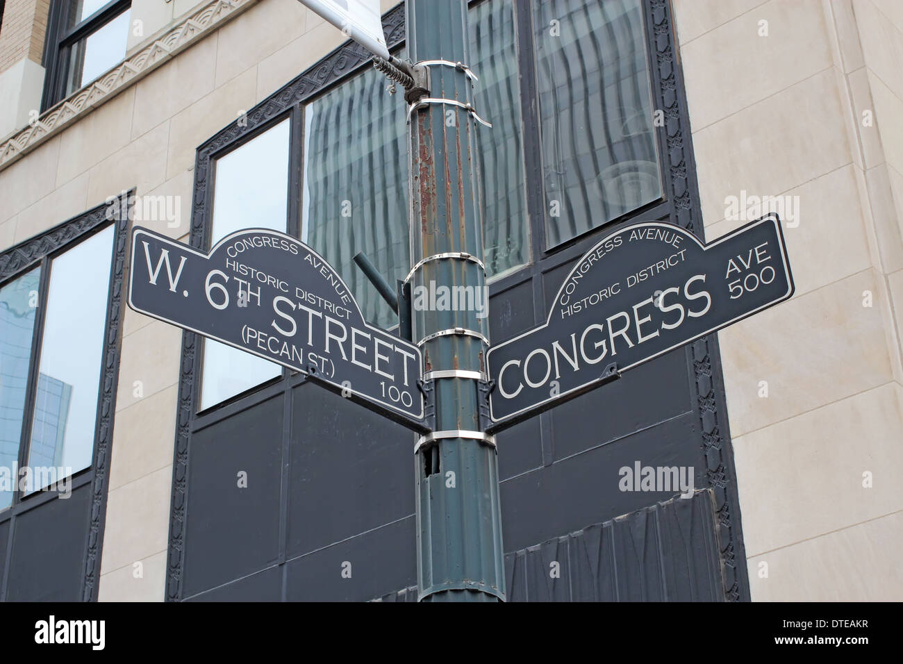 6th street austin hi-res stock photography and images - Alamy