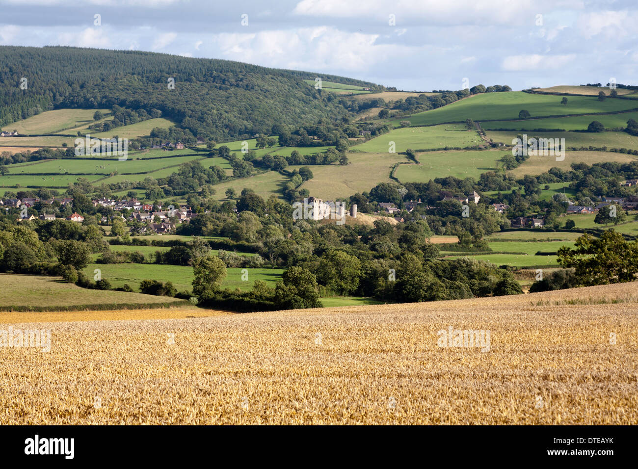 Clun castle hi-res stock photography and images - Alamy